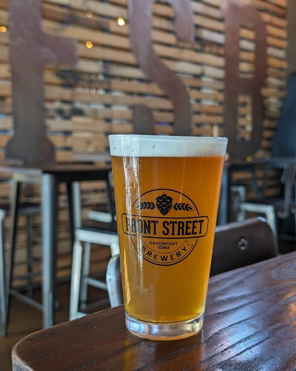 Taproom — Front Street | Davenport | Iowa's Oldest Brewpub