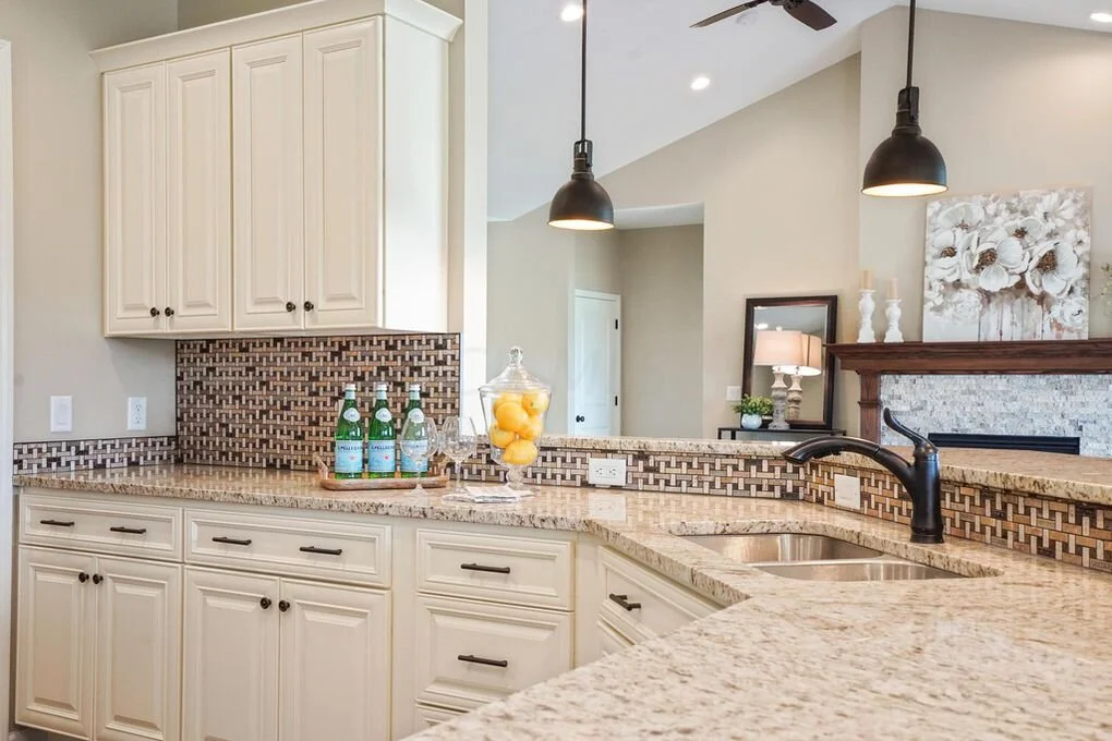 VACANT HOME STAGING — Altogether Lovely Home Staging and Redesign