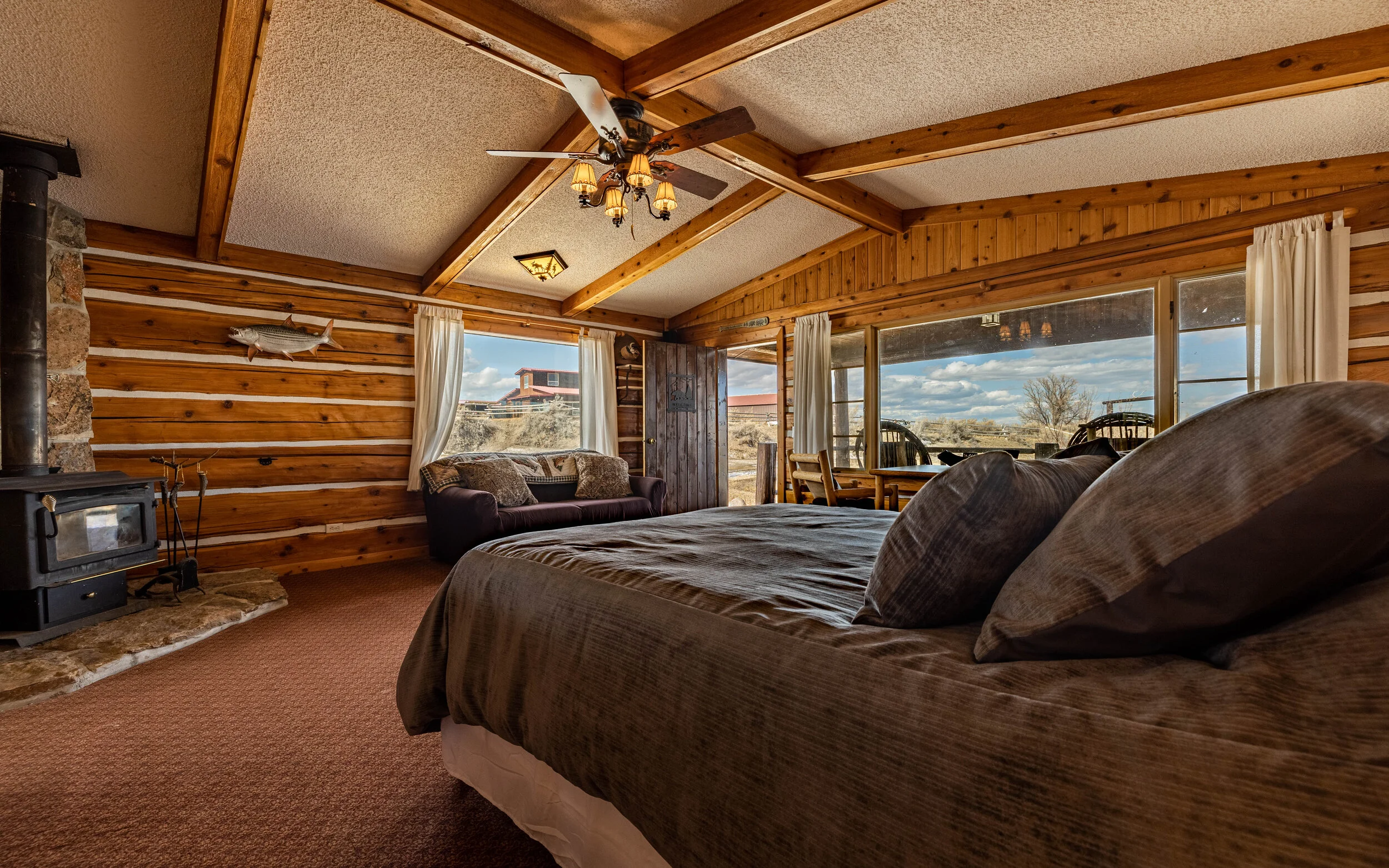 Lake Cabin at Almosta Ranch on Sage Creek — Almosta Ranch