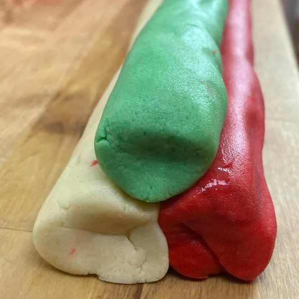 Polvorón Tricolor — Baking Evolution