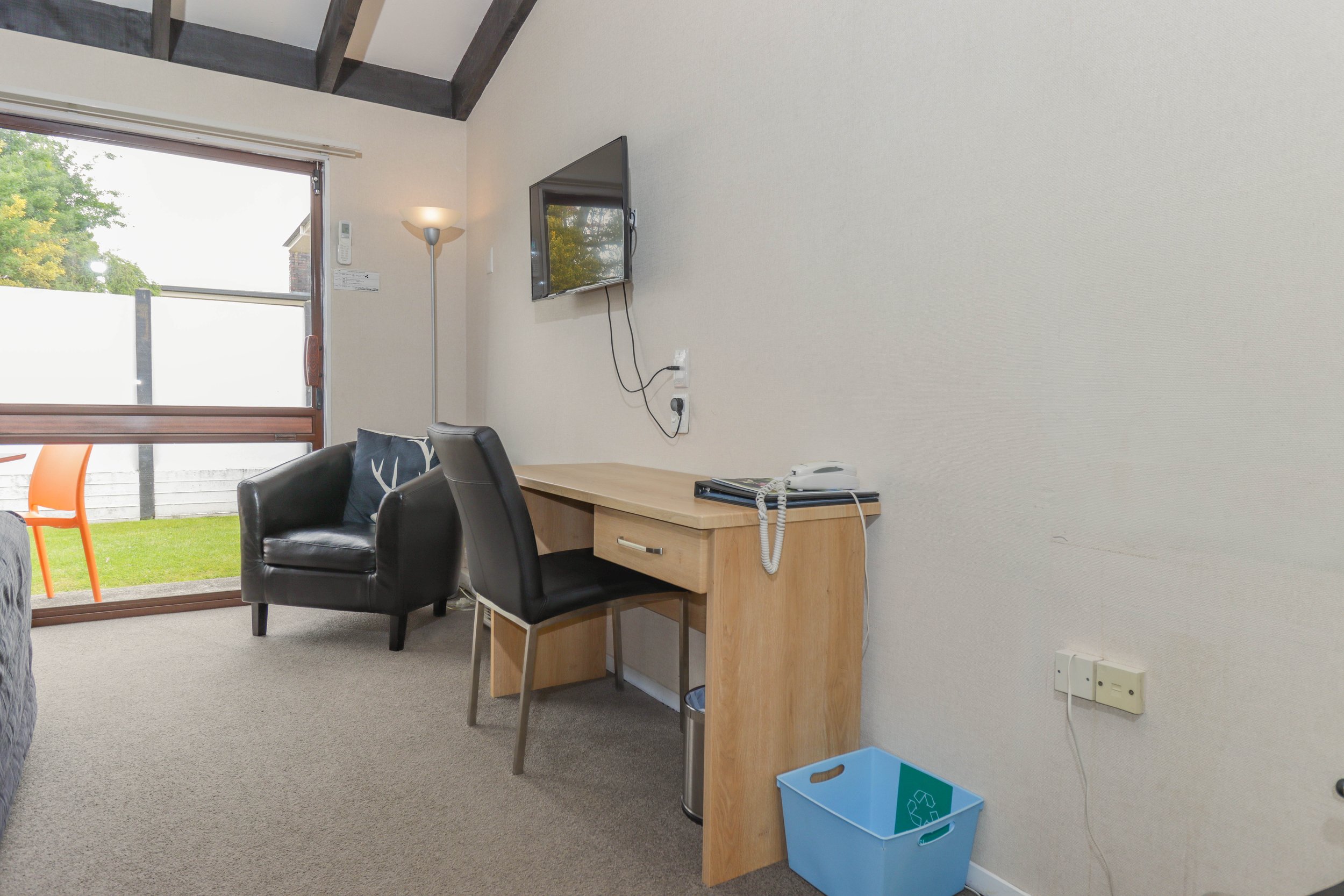 Studio — Aztec Motel