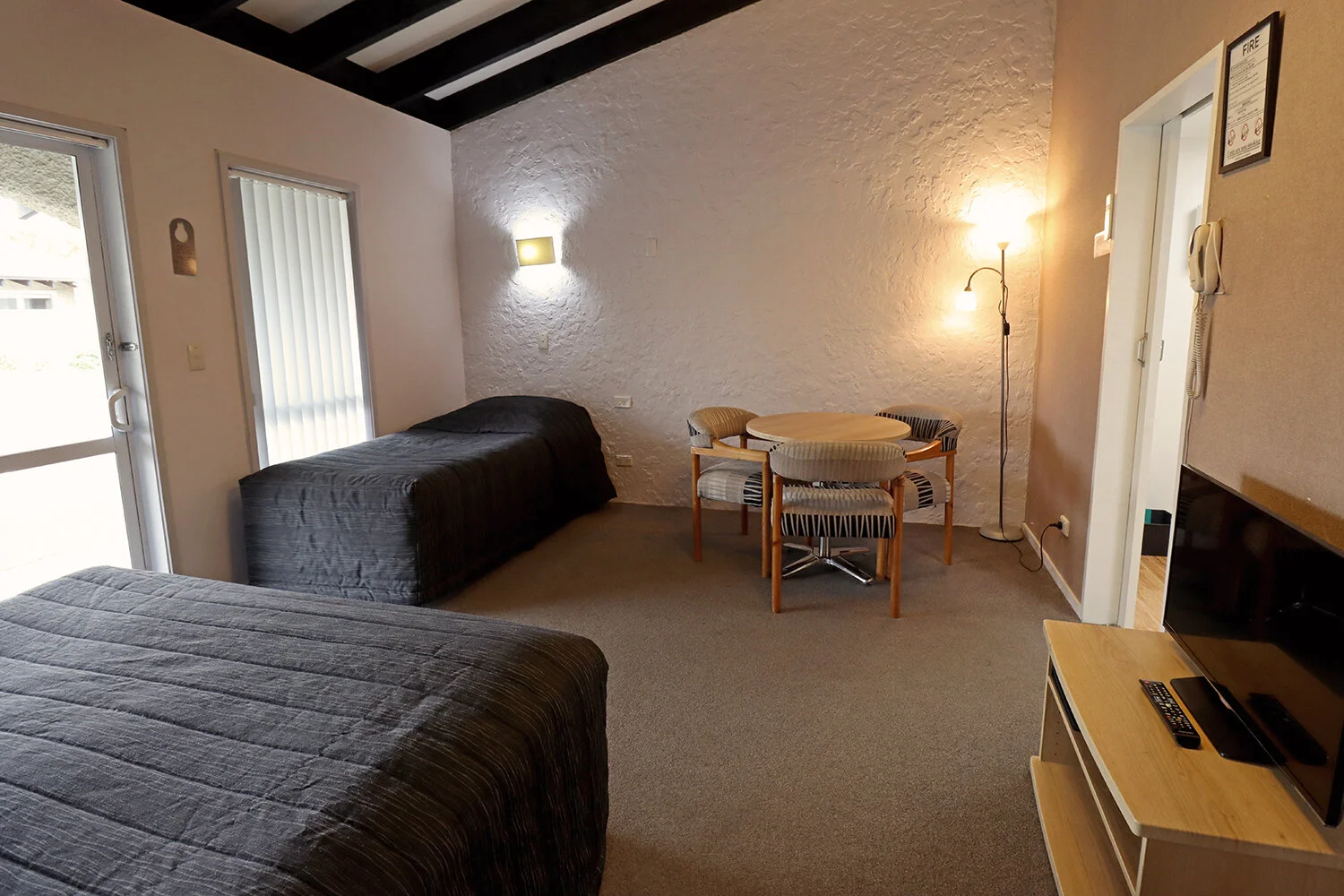 Our Rooms — Aztec Motel