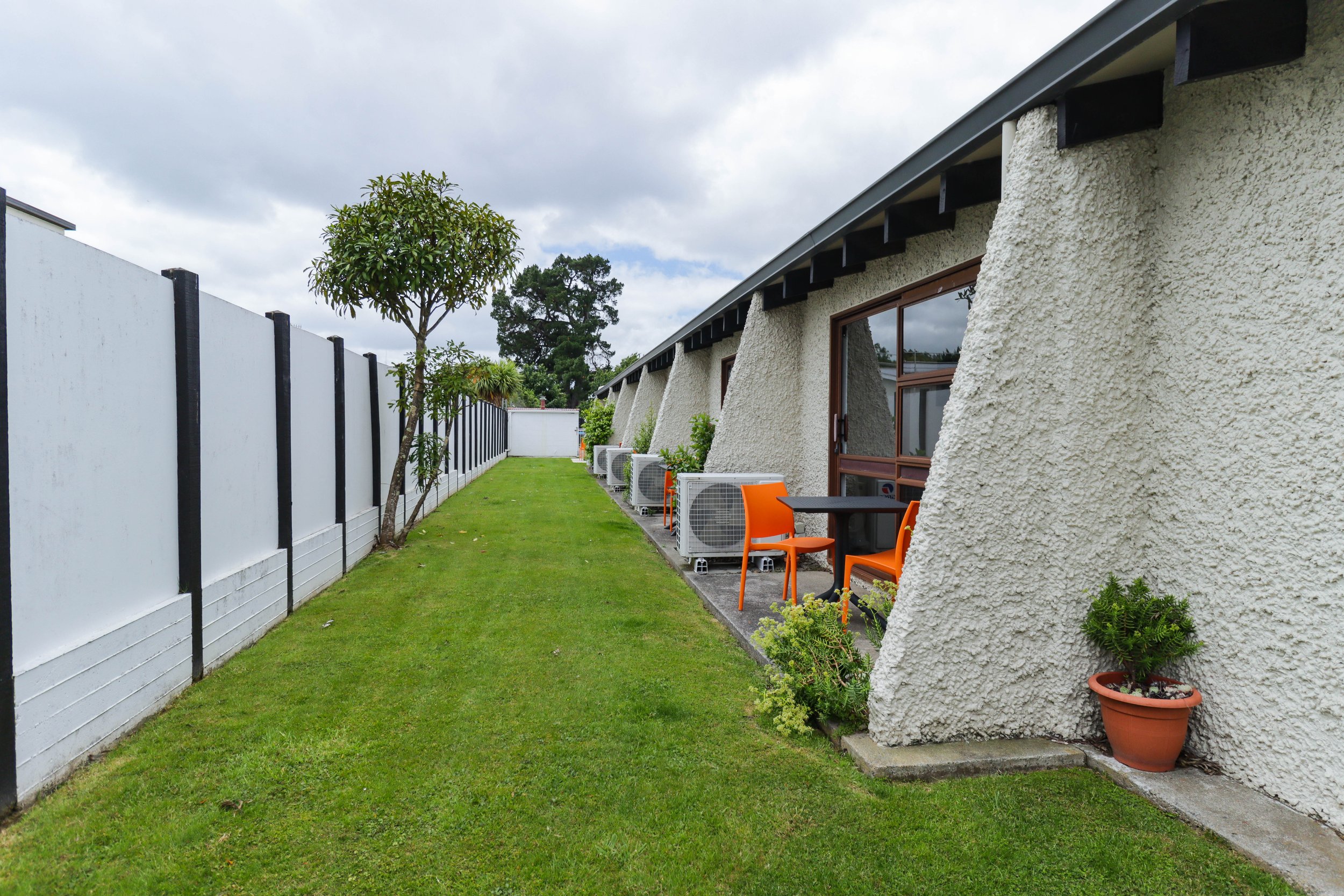 Studio — Aztec Motel