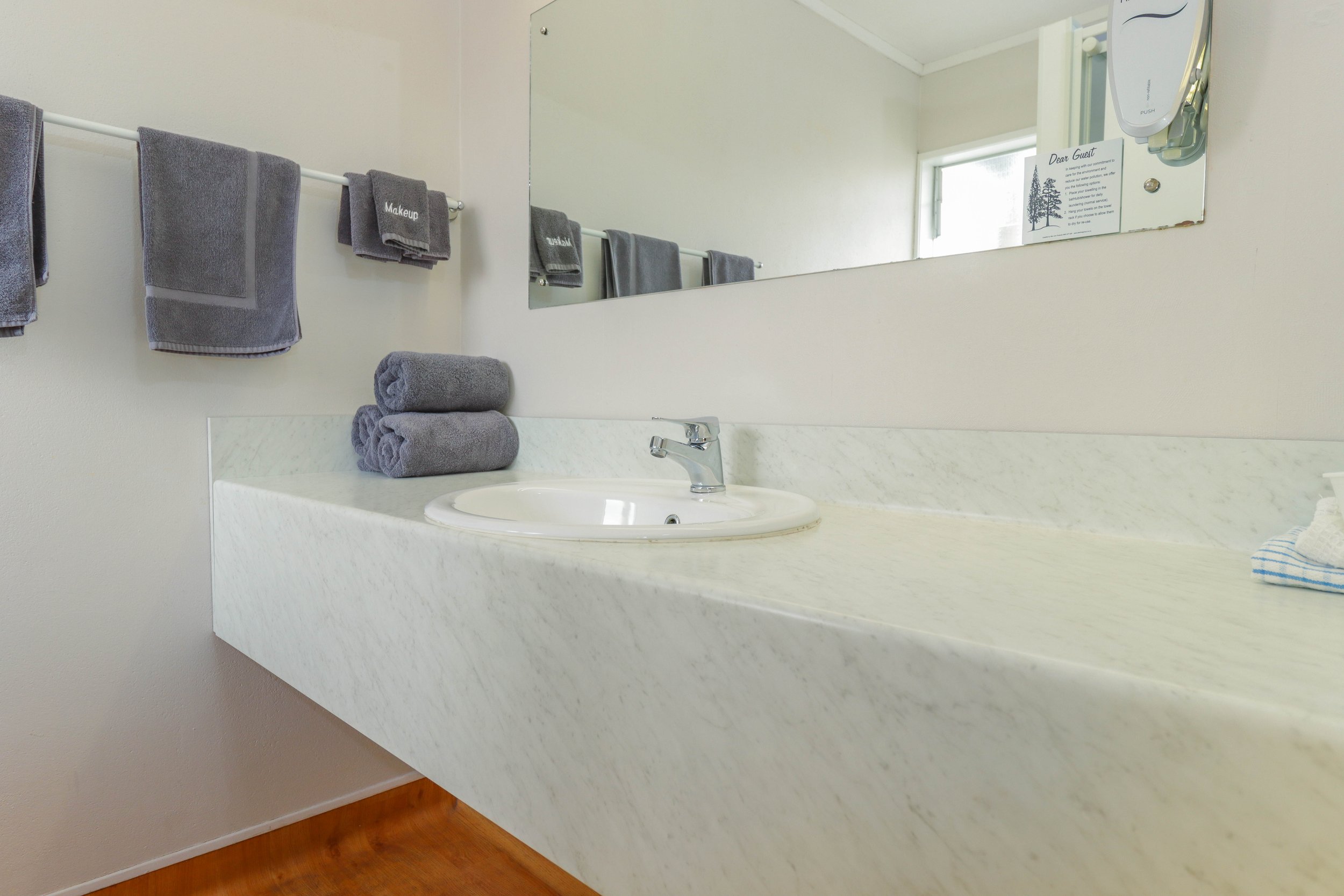 Studio — Aztec Motel