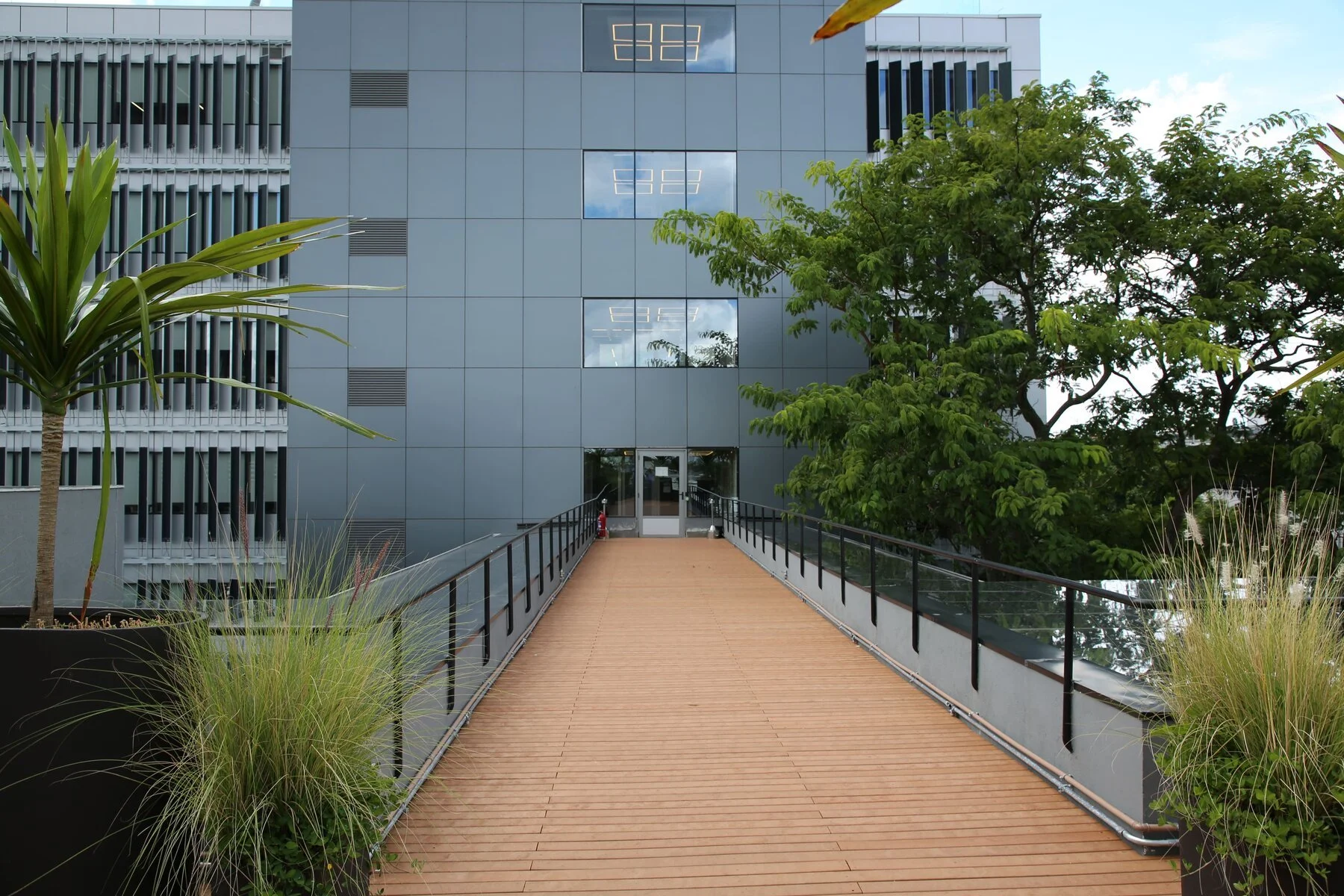 Instituto J&F Germinare School — KYOTO GLOBAL DESIGN AWARDS