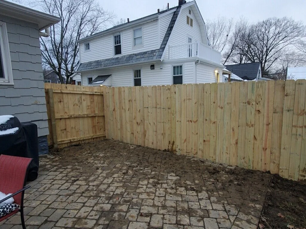 Fence — REC Construction