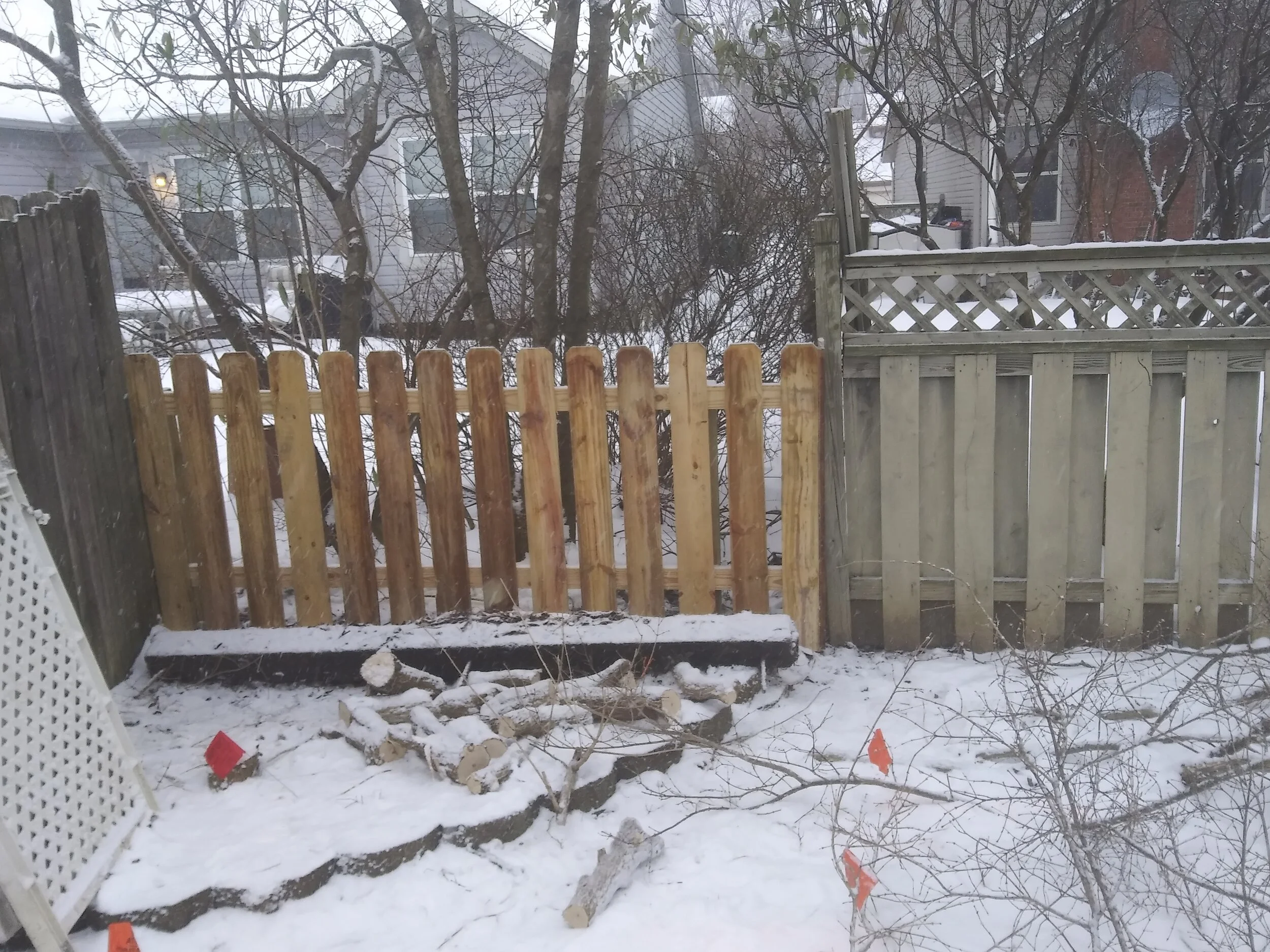 Fence — REC Construction