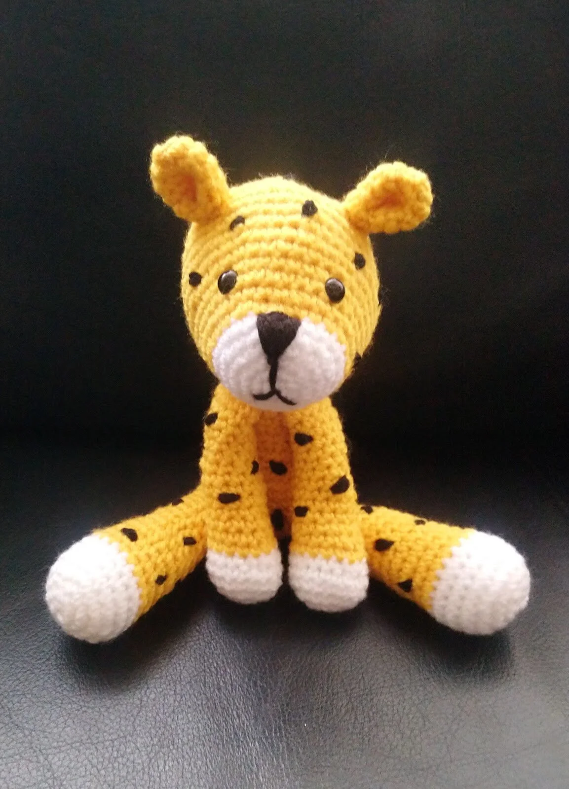 free cheetah amigurumi crochet pattern — Baby Crochet Designs