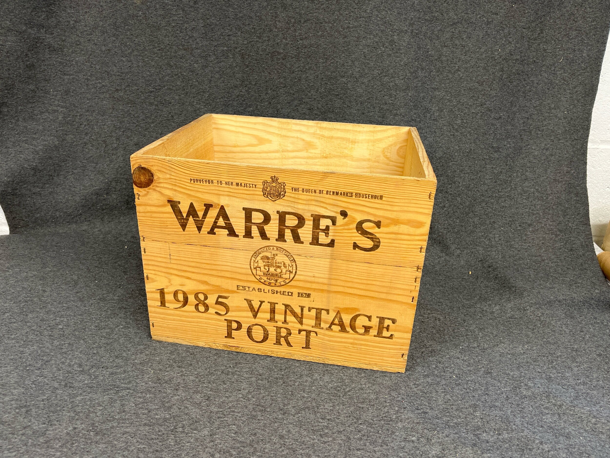 Store 2 — The Winebox Merchant