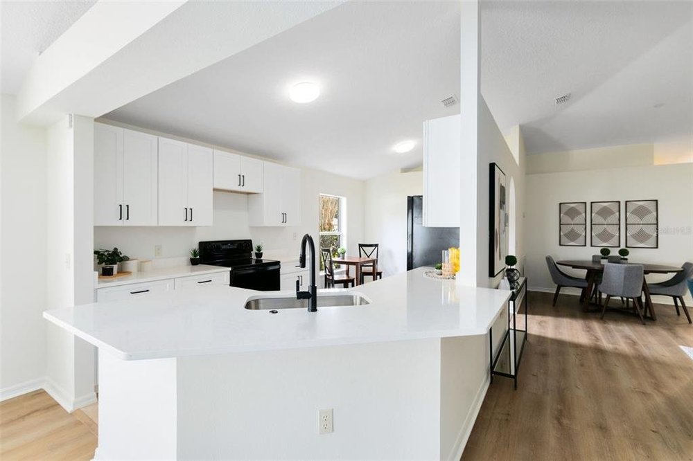 Metro Flooring & Cabinets