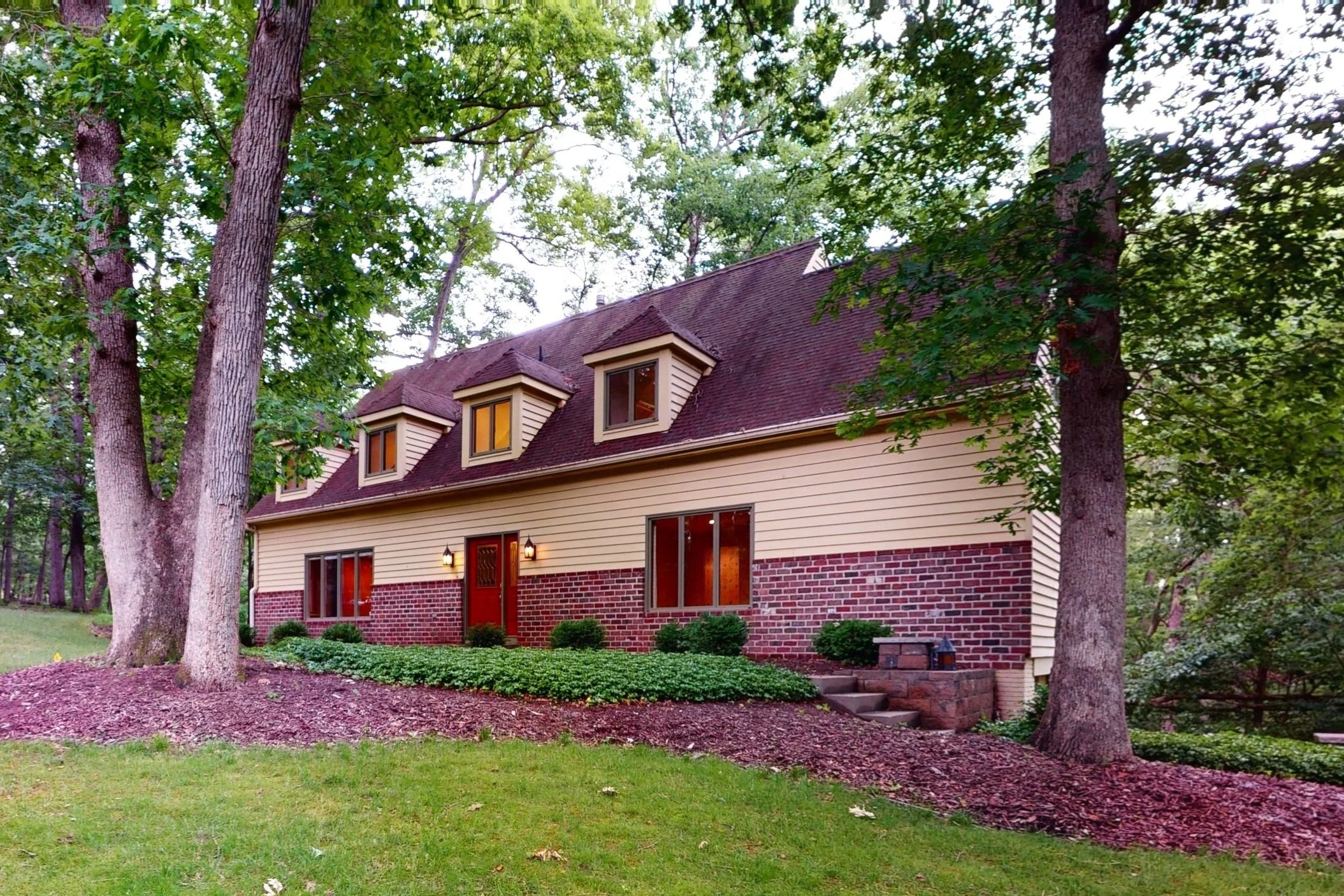 Phoebe Martin, Realtor