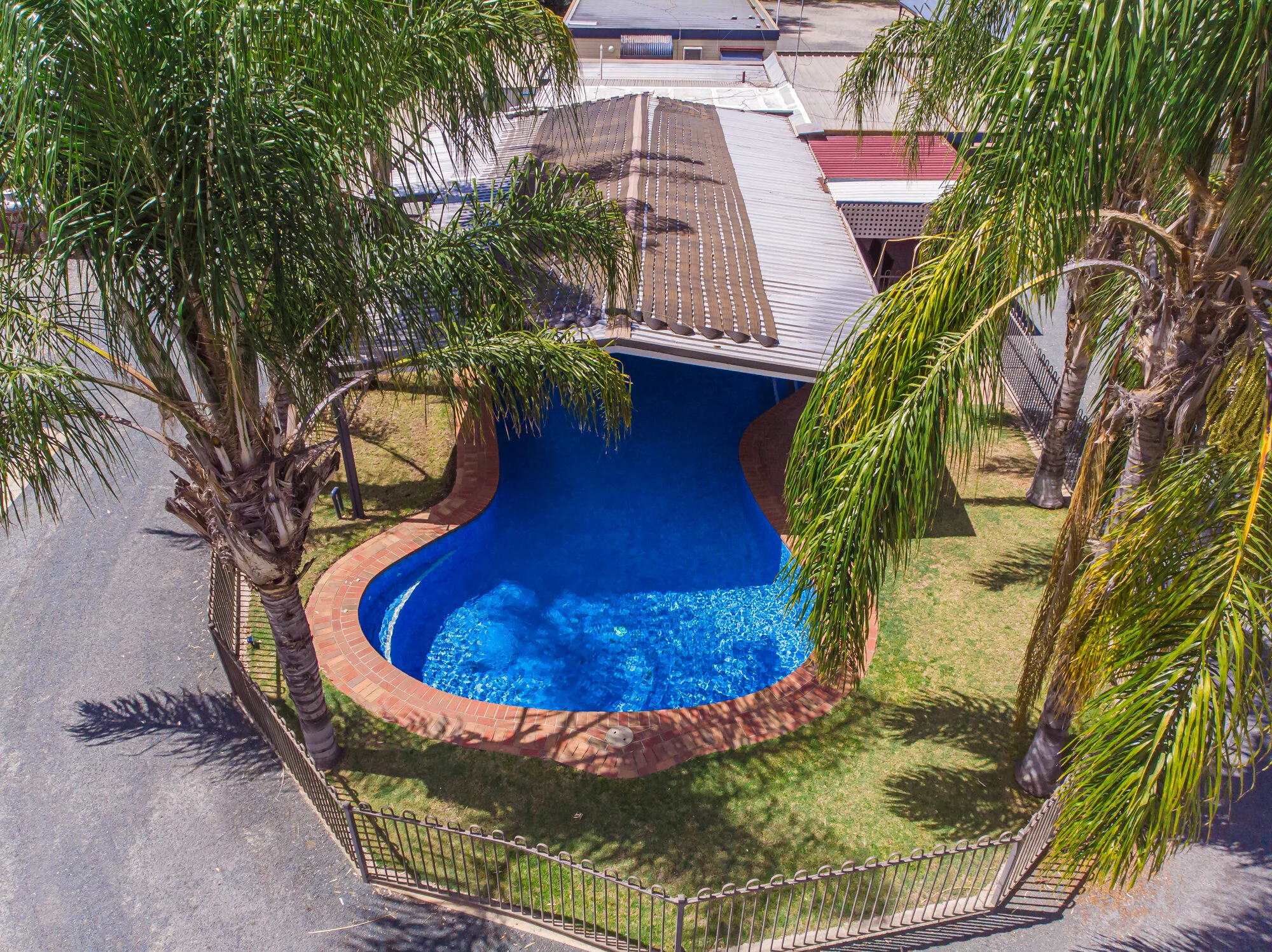 Book Now — Deni Golf Resort | Motel Accommodation in Deniliquin