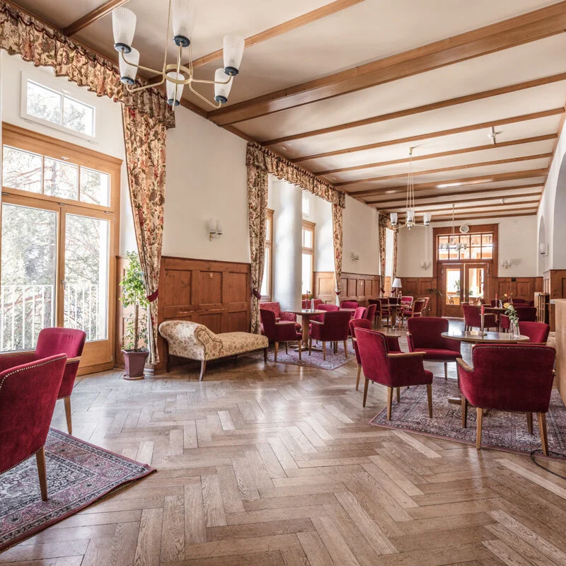 Deutsch — Hotel Val Sinestra