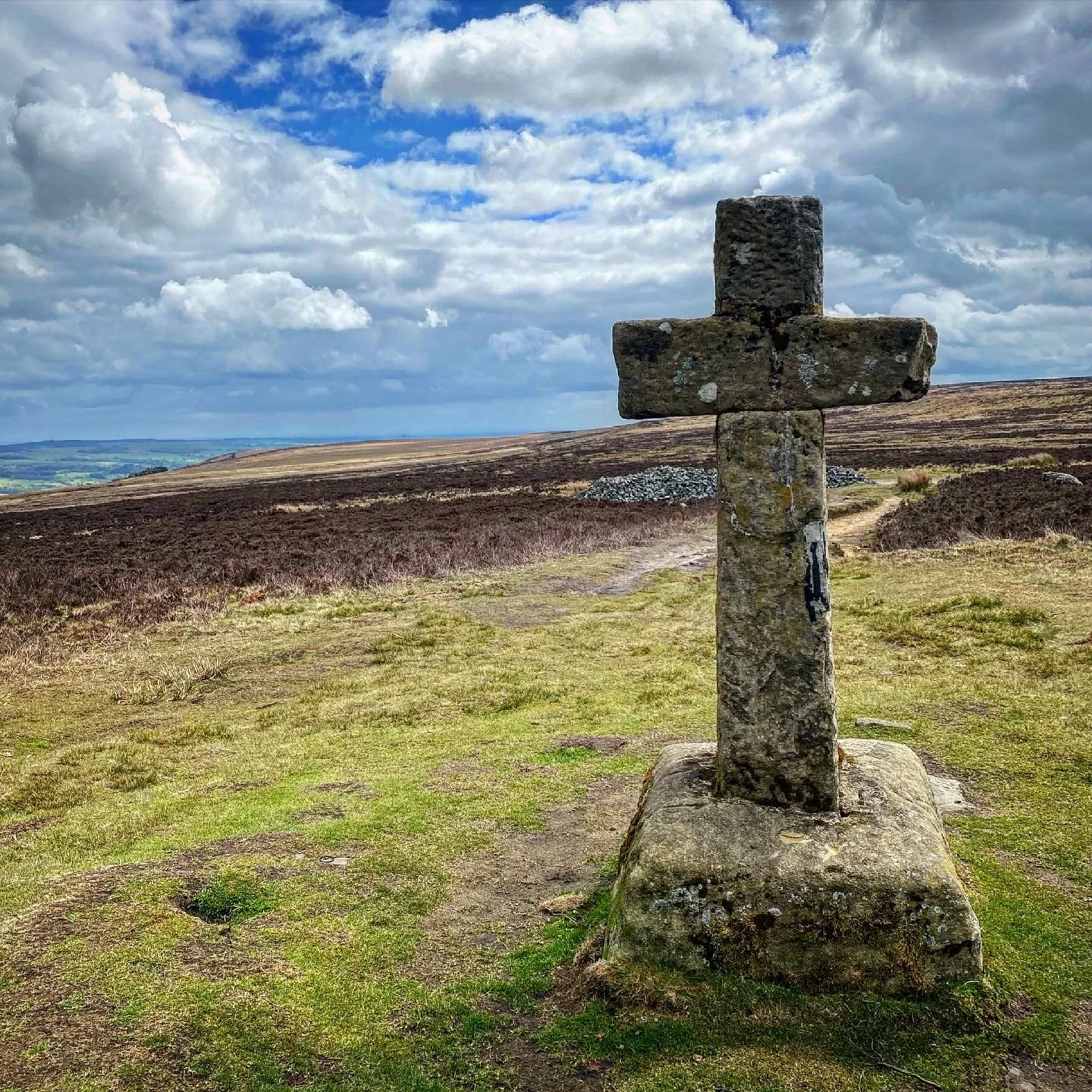 The Reluctant Explorers: Yorkshire Walking With Kids — Ilkley Moor Walk
