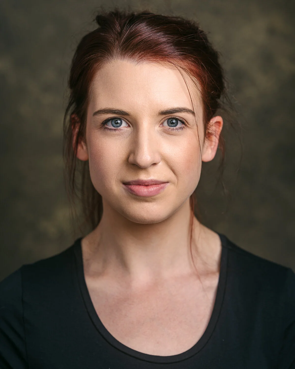 Jessica Innes - Puppetry and Performance