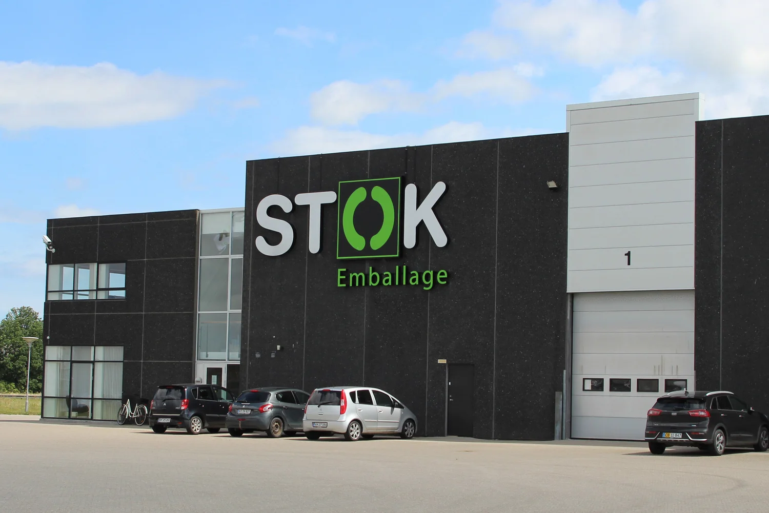 Læs mere om os - kontakt os 72 200 700 — STOK Emballage