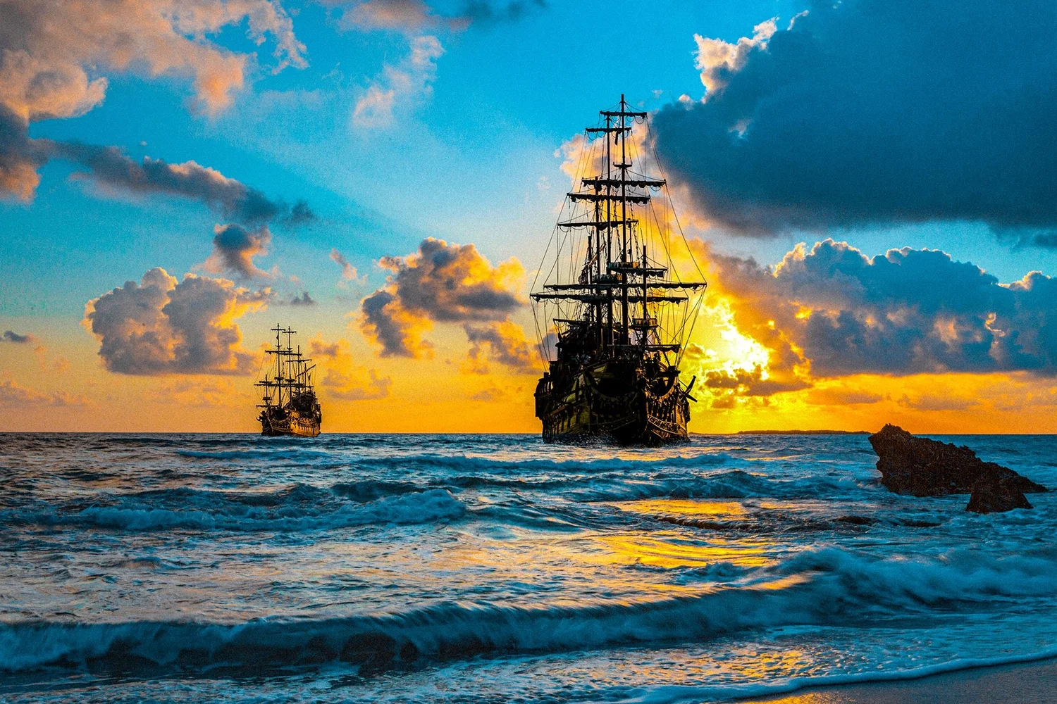 Pirate Tales of Curaçao: Smuggling & Intrigue — Cliff Villa