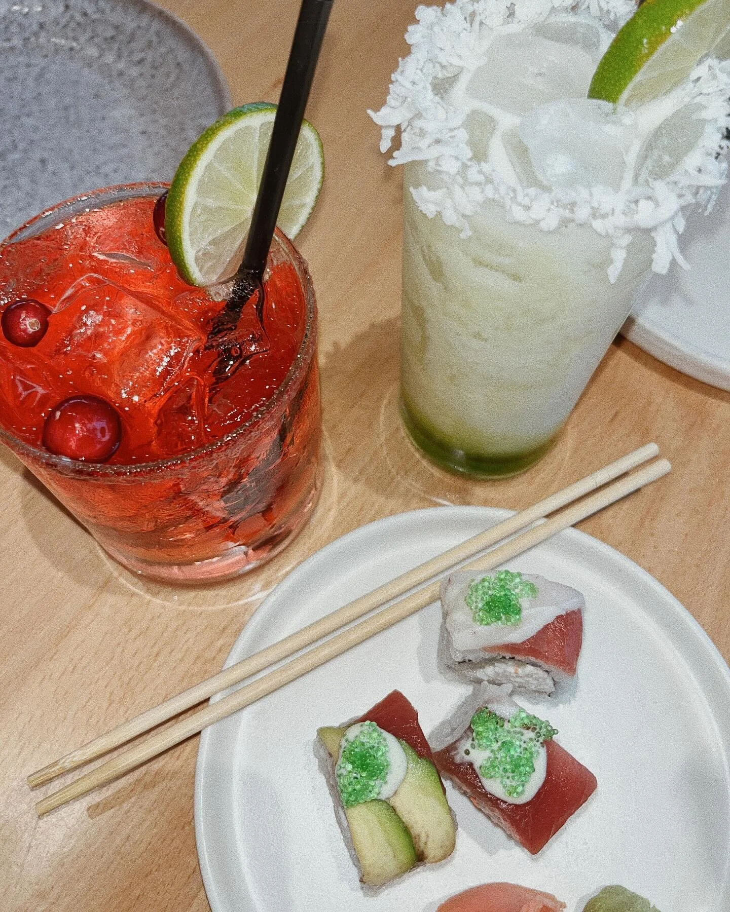 V's House | Bar Sushi Pho