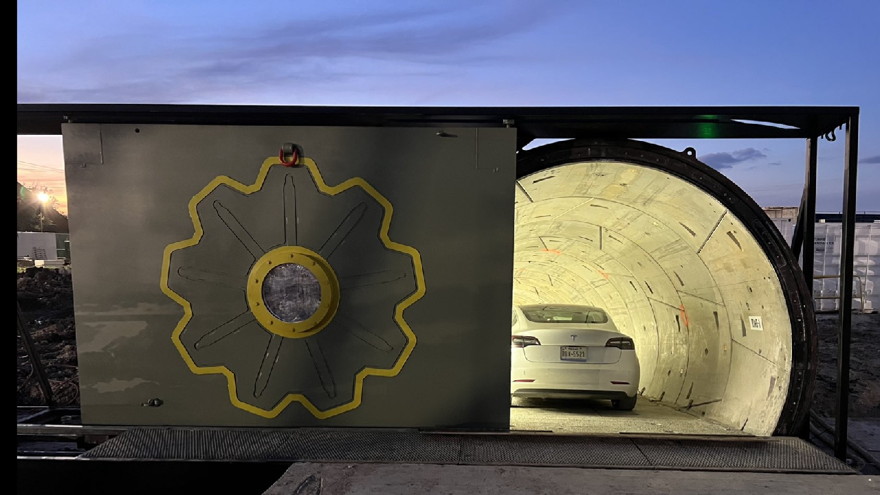 New Hyperloop Test Track? — The Tesla Space