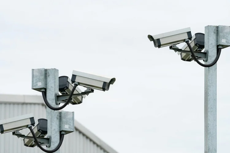 CCTV Cameras vs Surveillance Cameras: What’s the Difference? — SecureRedact