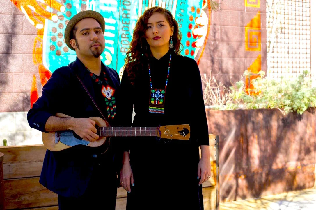 Son Monarcas — Chicago Takes 10