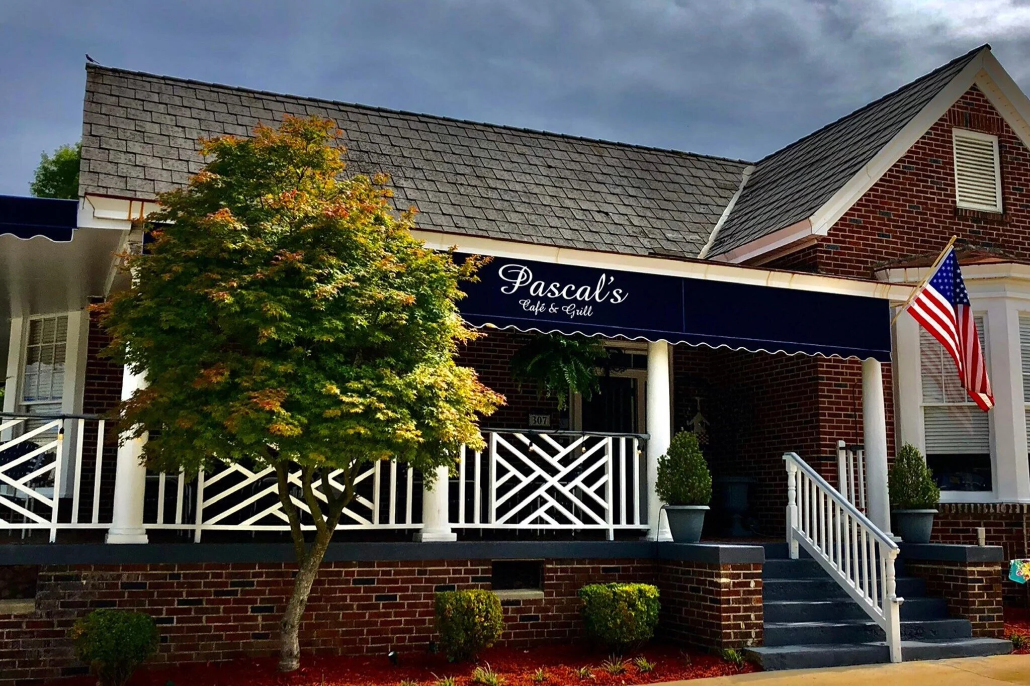 About — Pascal's Café & Grill