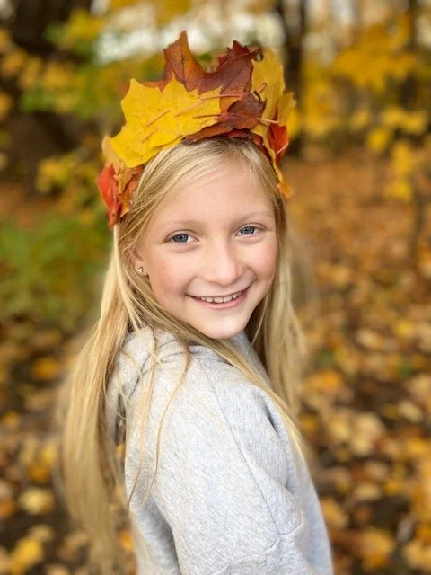 DIY Fall Leaf Crown: A Simple Autumn Craft for Kids — discovering anew