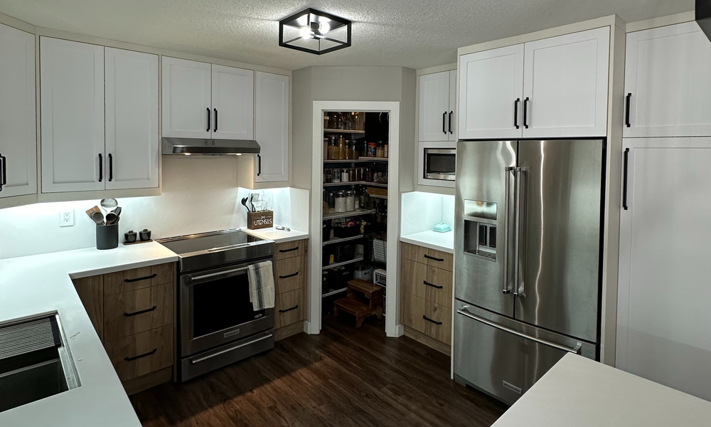 Canadian Closet - Red Deer Alberta