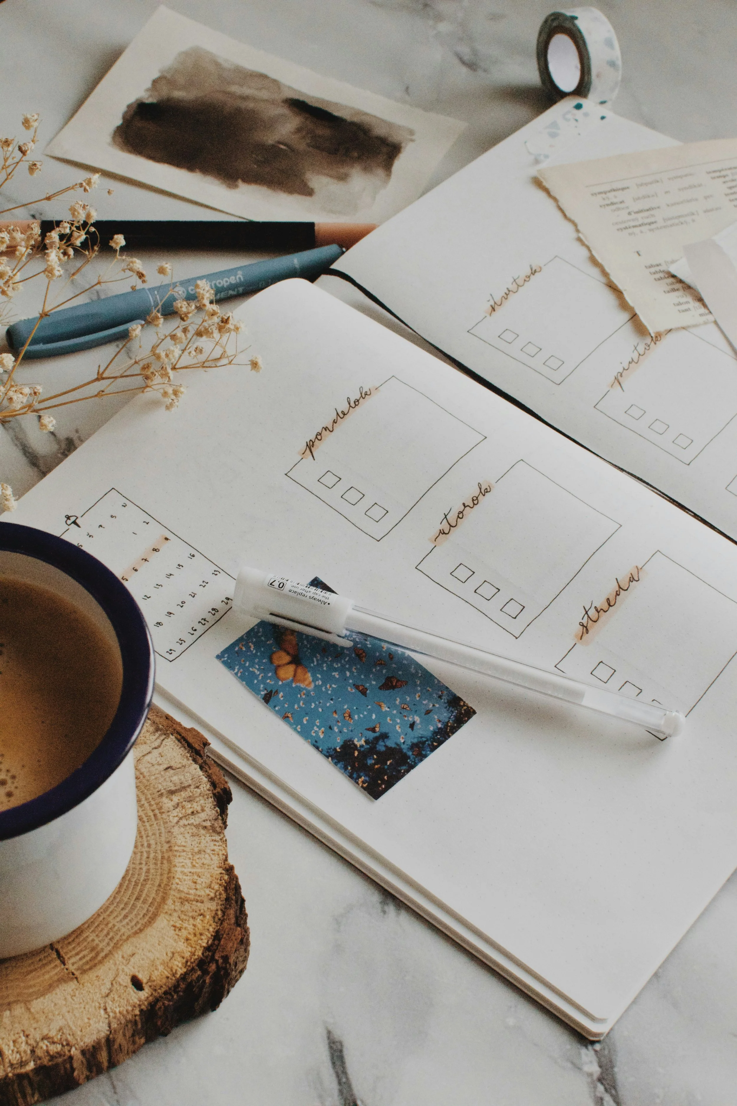A Guide to Sketchbooks: Types and Tutorials — By Silvi