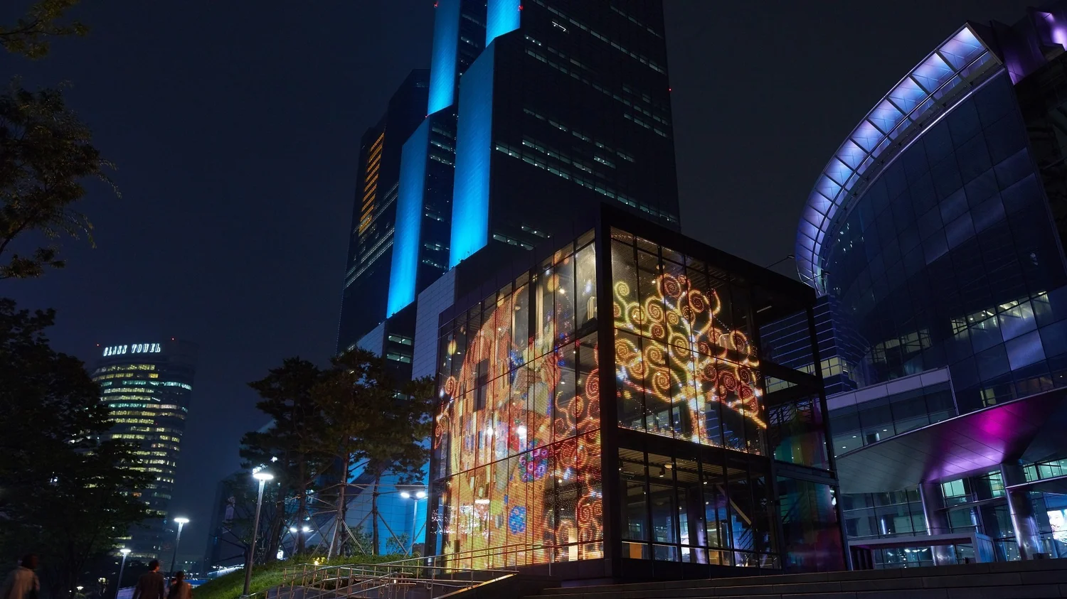 LED Transparent Glass and Displays | Halo Smart Glass