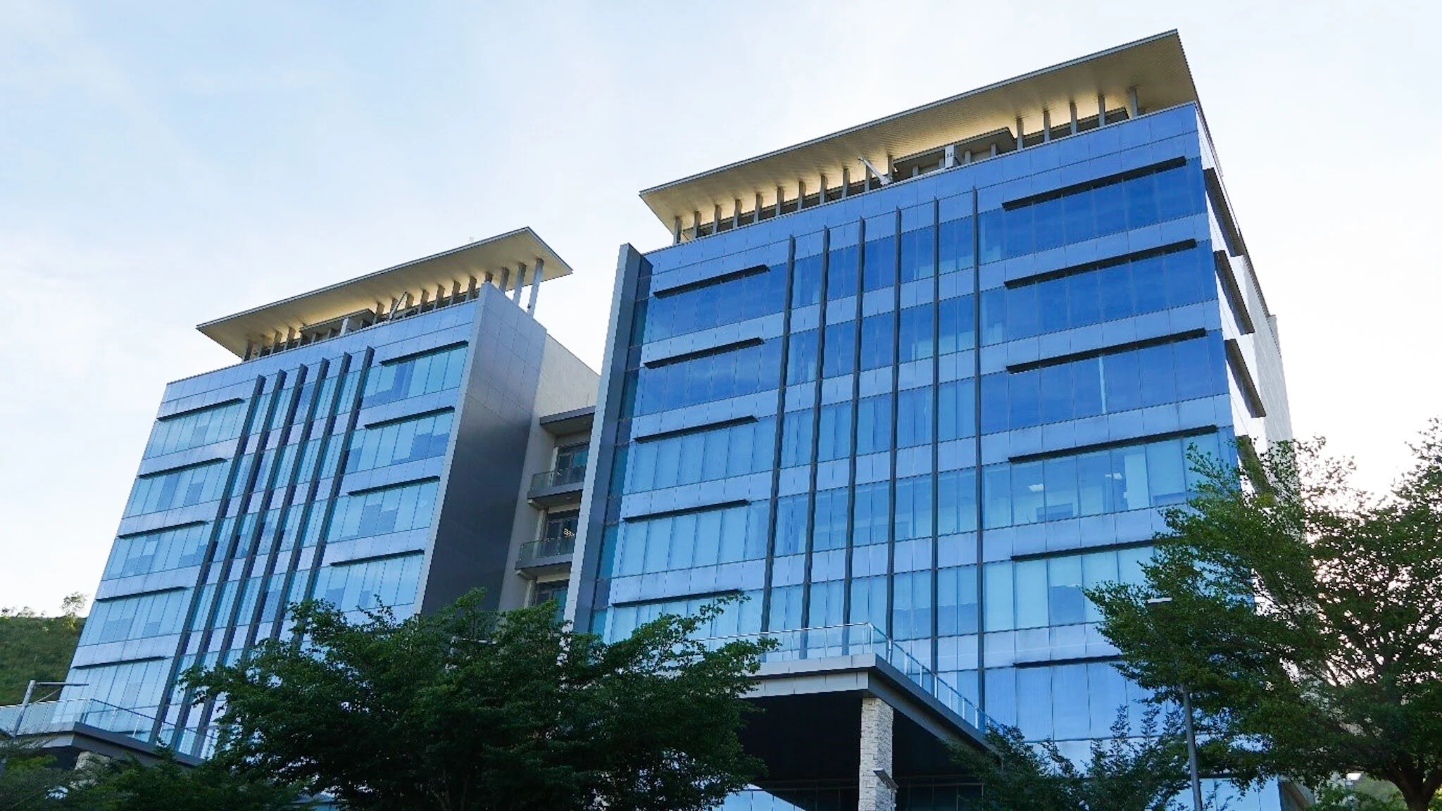 Stratos Building — Savannah Heights