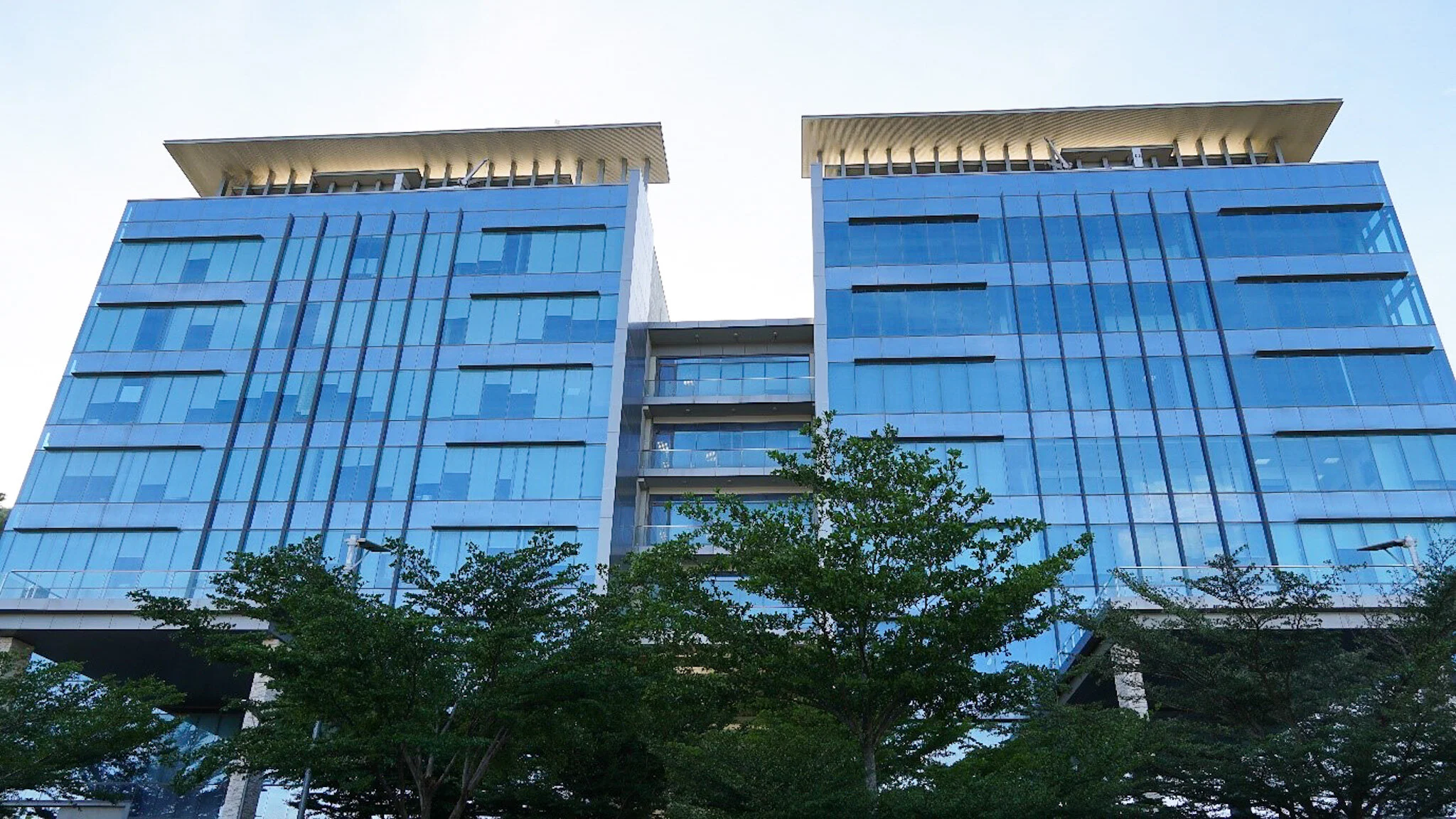 Stratos Building — Savannah Heights