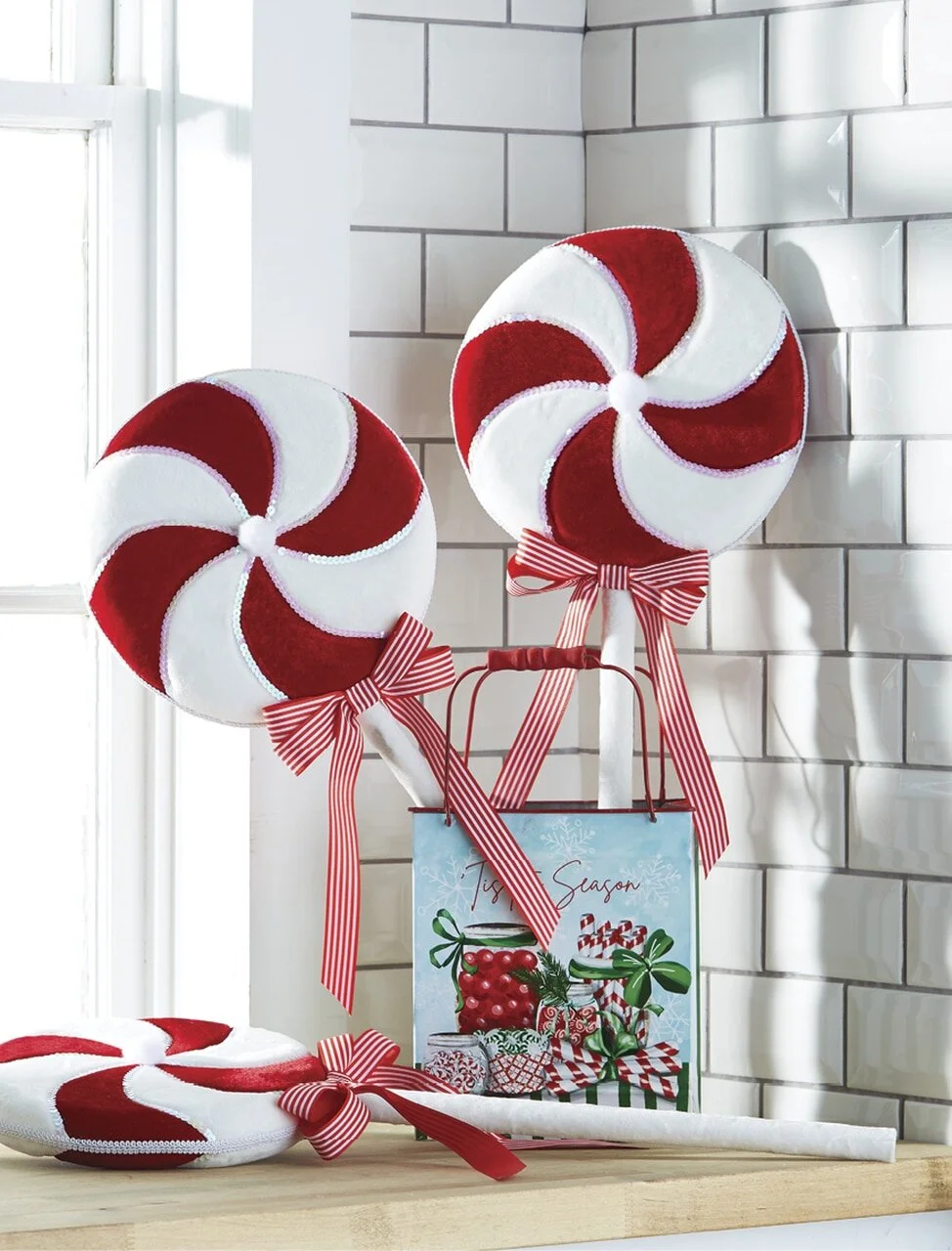 Christmas Sprays & Picks — Holiday Whimsy