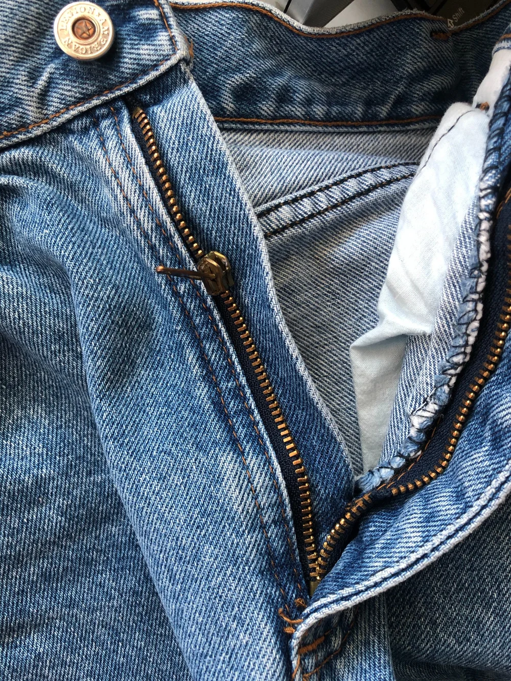 How to Fix a Zipper | 8 Stepps — HomeRun Blog