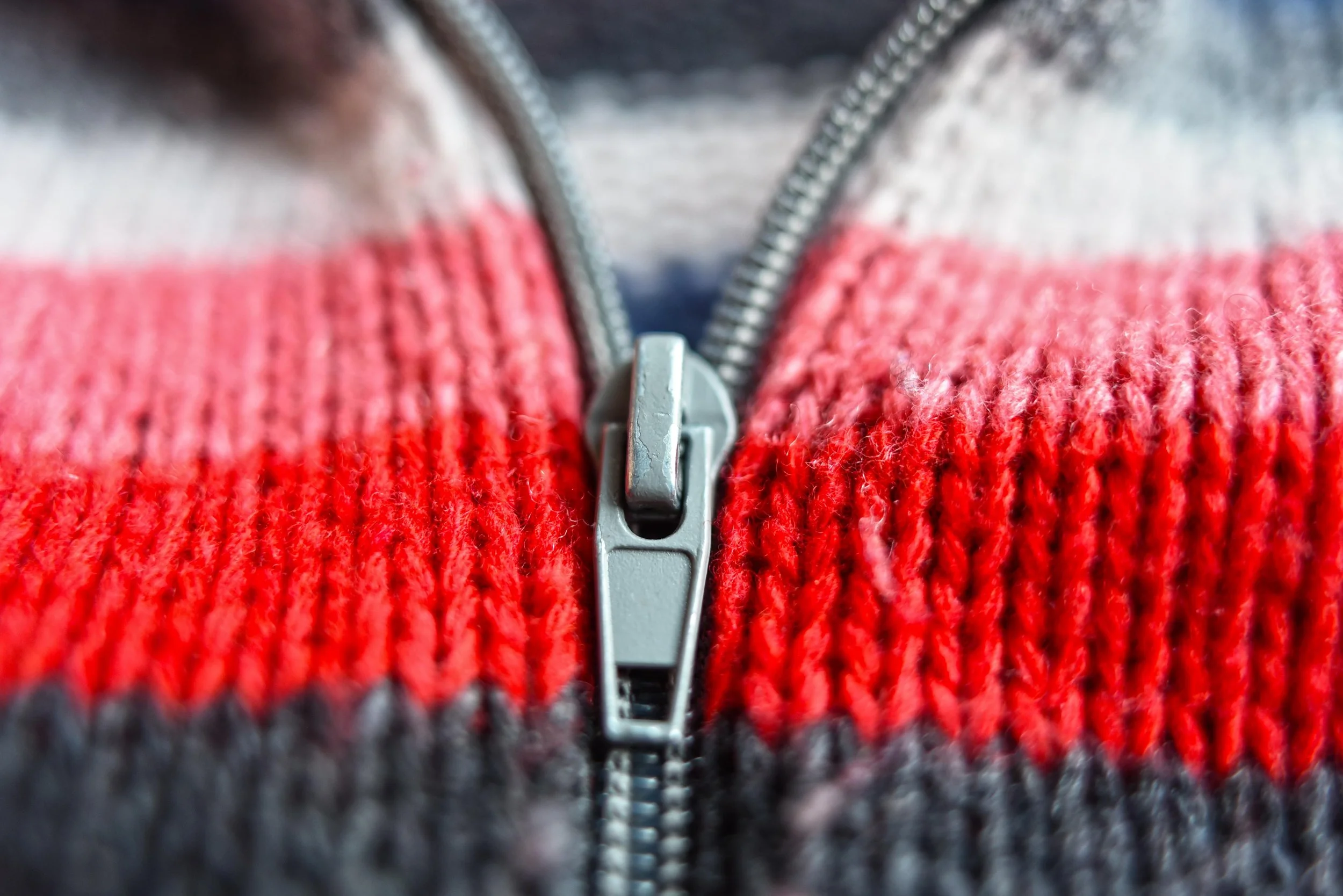 How to Fix a Zipper | 8 Stepps — HomeRun Blog