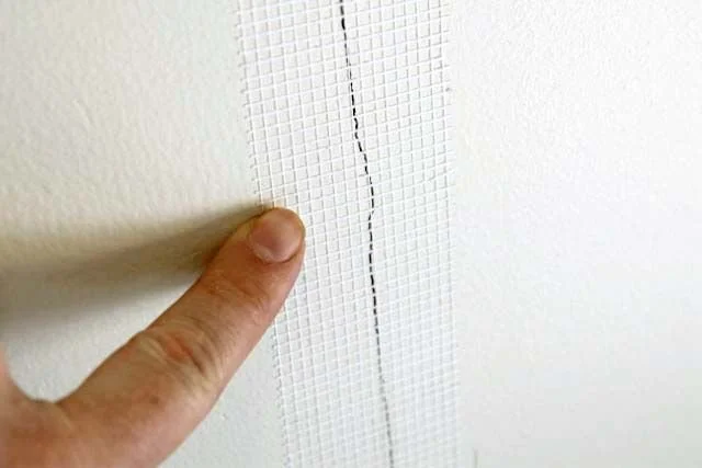 Steps to Fix Cracks in Plasterboard Ceiling — HomeRun Blog
