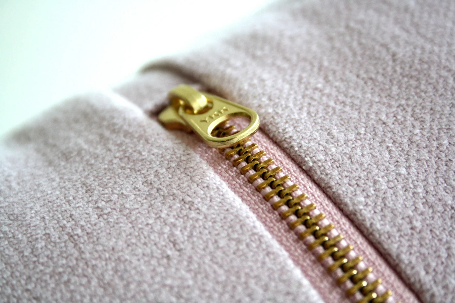 How to Fix a Zipper | 8 Stepps — HomeRun Blog
