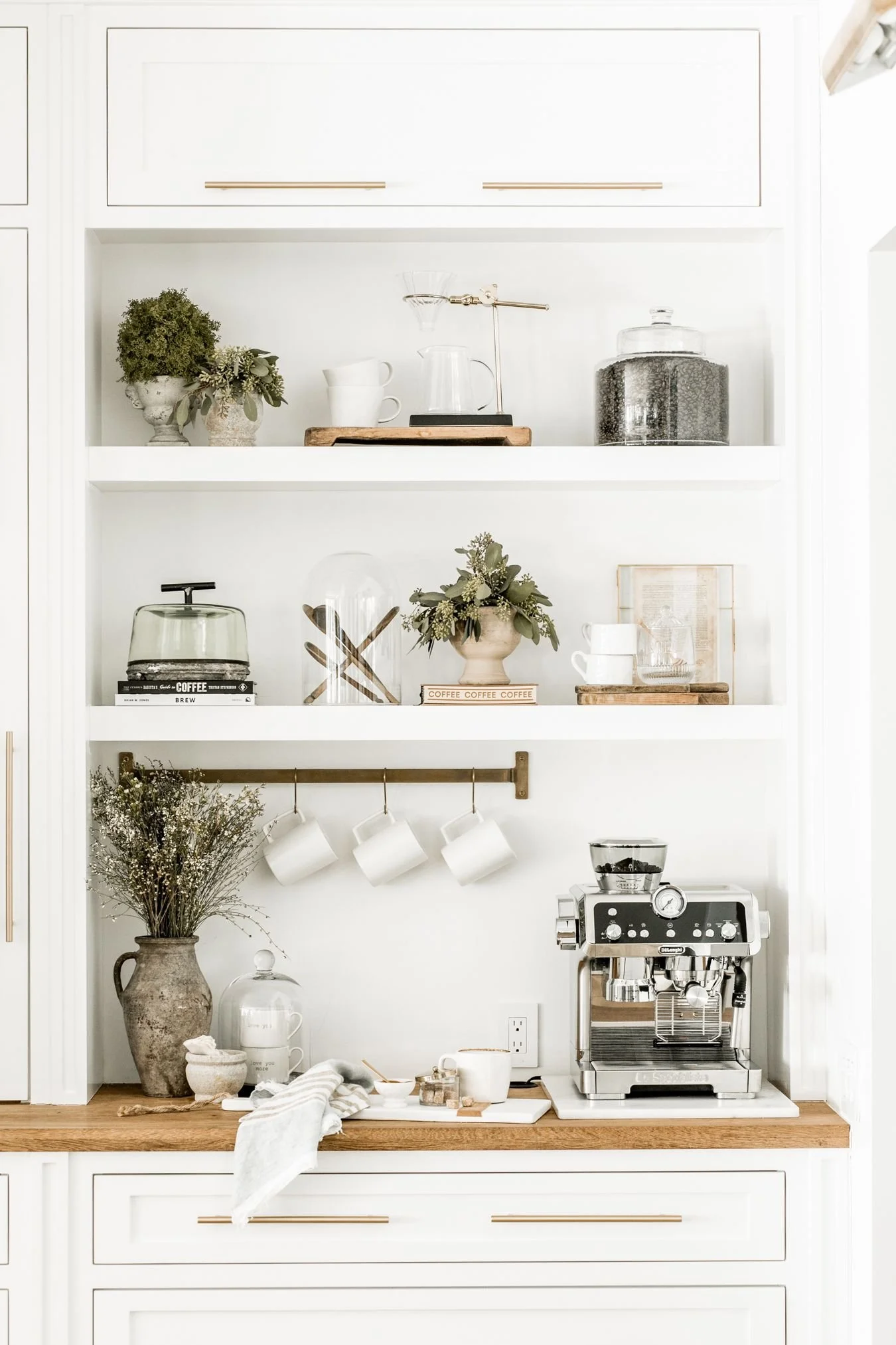 Coffee Corner Ideas: Creating a Cozy and Inviting Space — HomeRun Blog
