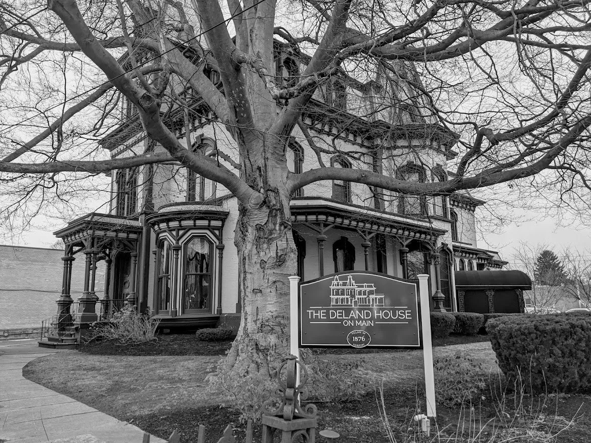 The DeLand House On Main