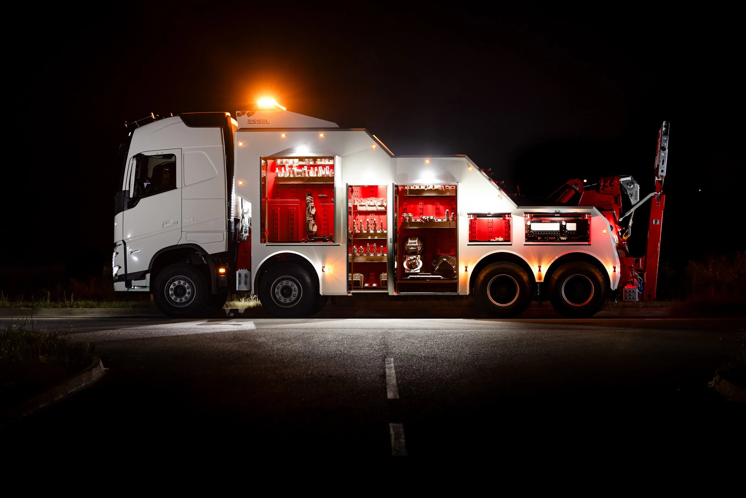 T-REX Recovery Vehicle — ESSEL - Premium Superstructures | Recovery ...