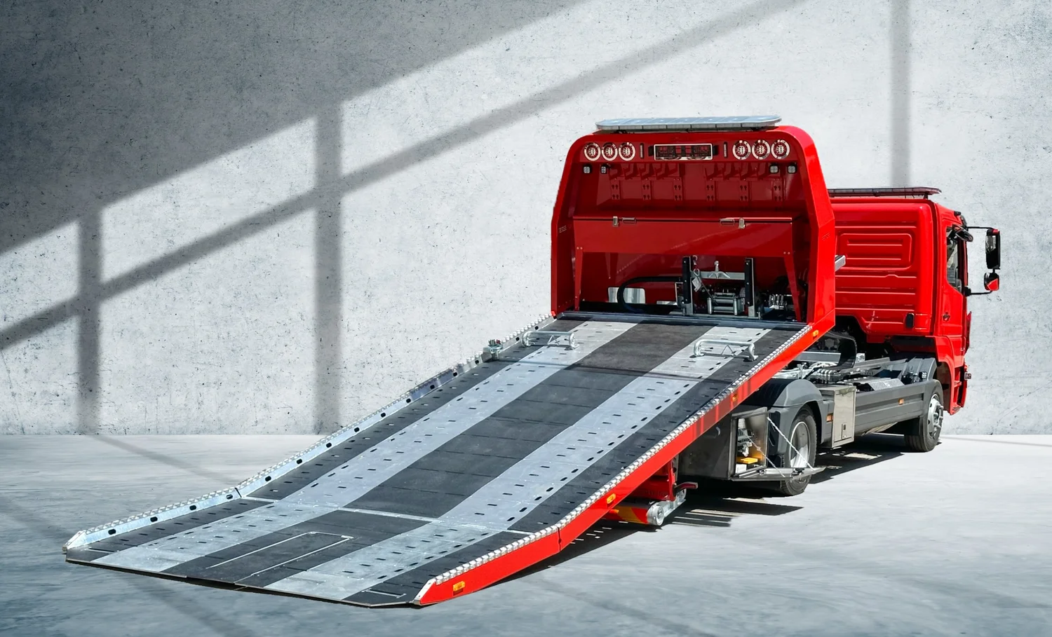 ESSEL - Premium Superstructures | Recovery-Towing-Cranes-Grabs-Skiploaders