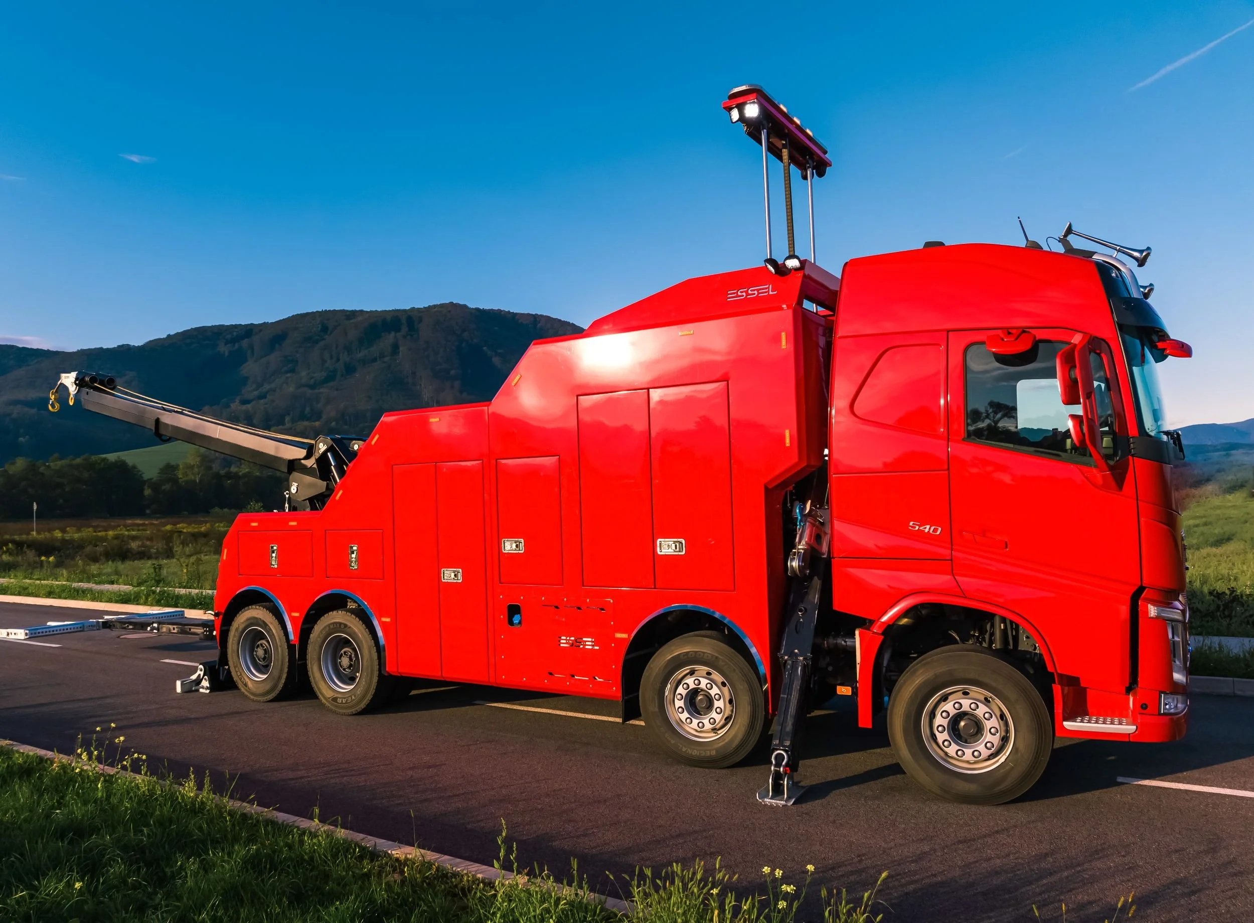 For Sale — ESSEL - Premium Superstructures | Recovery, Towing, Cranes ...