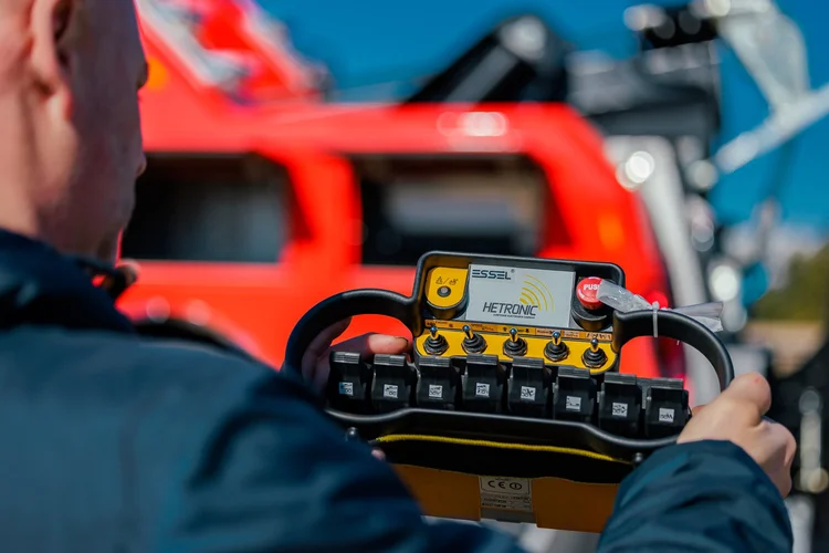 T-REX Recovery Vehicle — ESSEL - Premium Superstructures | Recovery ...