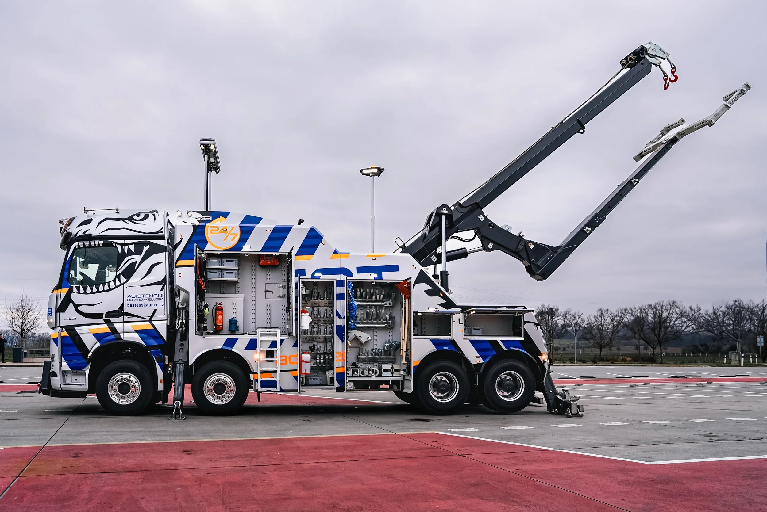 T-REX Recovery Vehicle — ESSEL - Premium Superstructures | Recovery ...