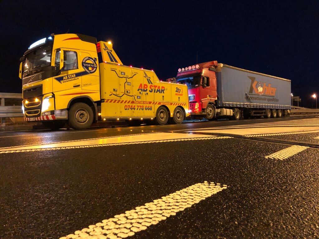 ESSEL Recovery MODEL ER3317 — ESSEL - Premium Superstructures ...