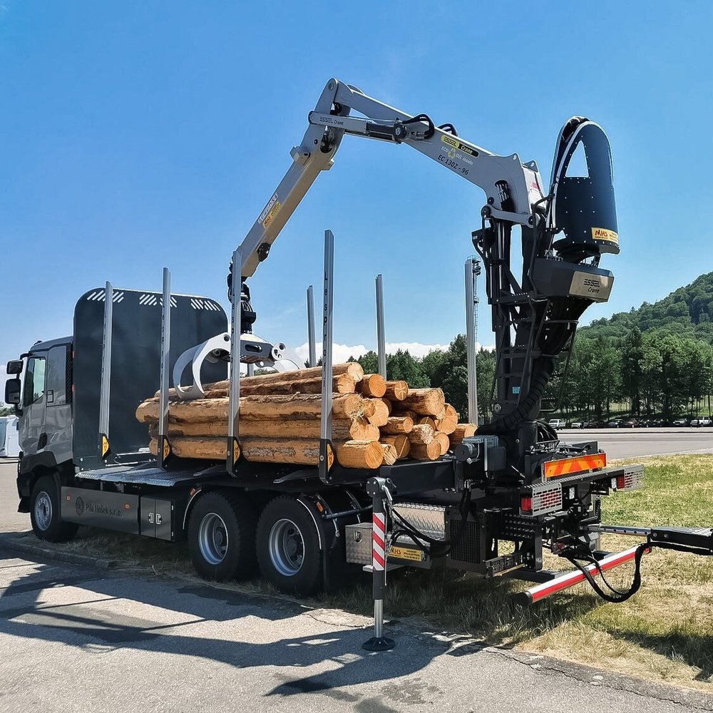 ESSEL - Premium Superstructures | Recovery-Towing-Cranes-Grabs-Skiploaders