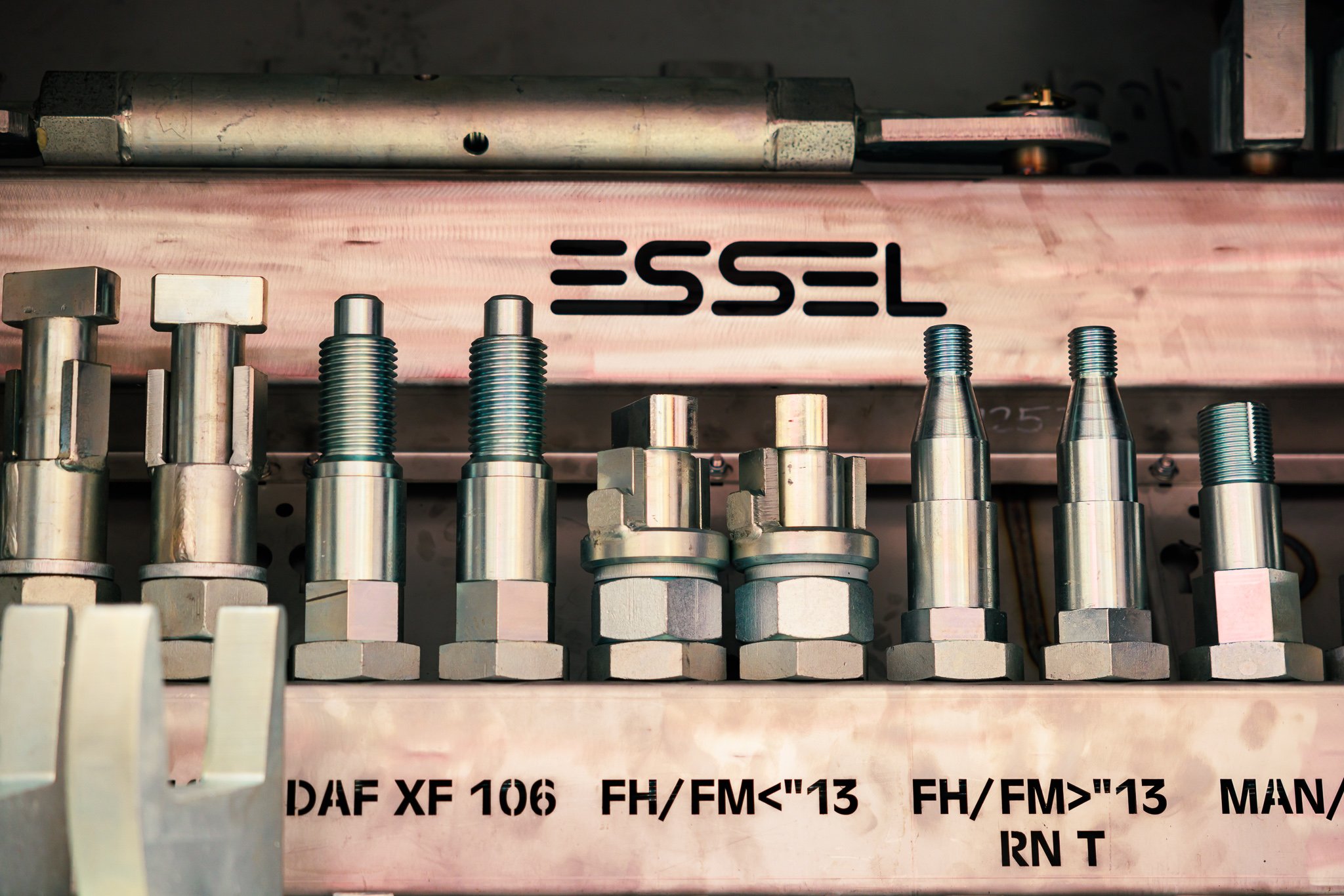 TOWING TOOLS SET — ESSEL - Premium Superstructures | Recovery, Towing ...