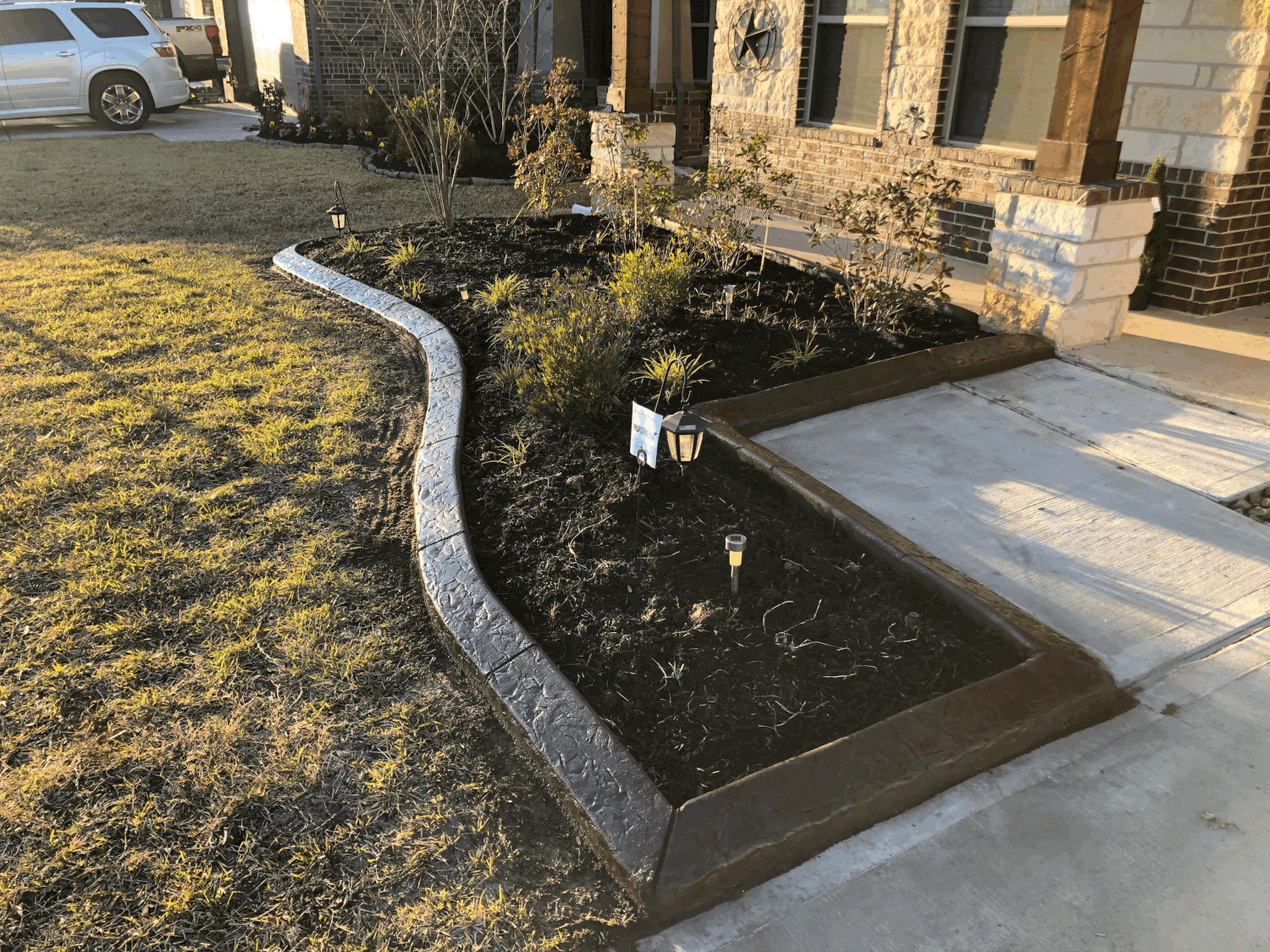 Decorative Landscape Curbing — Concrete Landscape Curbs and Borders