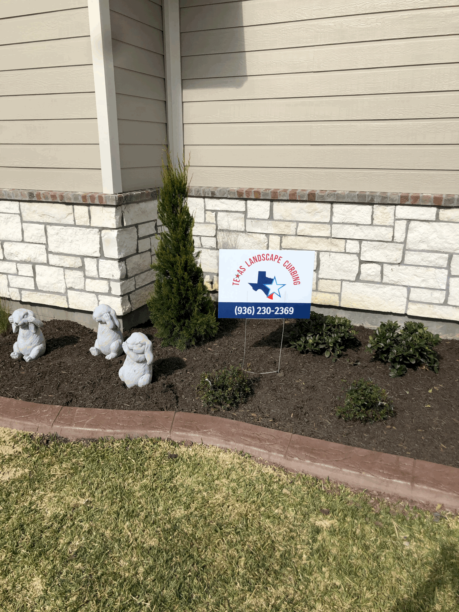 Decorative Landscape Curbing — Concrete Landscape Curbs and Borders