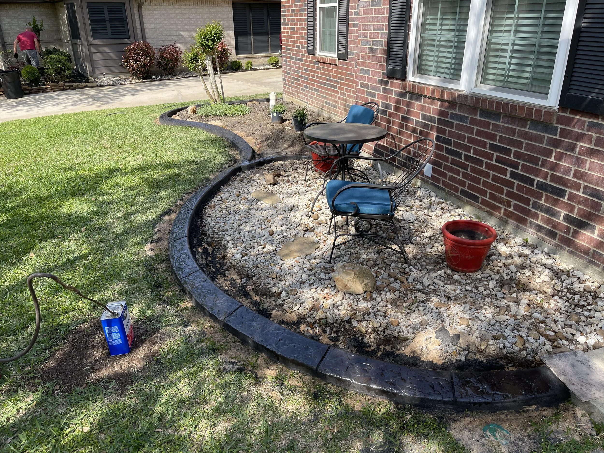 Decorative Landscape Curbing — Concrete Landscape Curbs and Borders